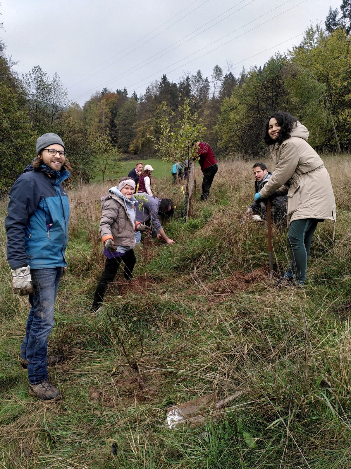 Rückblick: Baumpflanzaktion - Amma Zentrum Hof Herrenberg